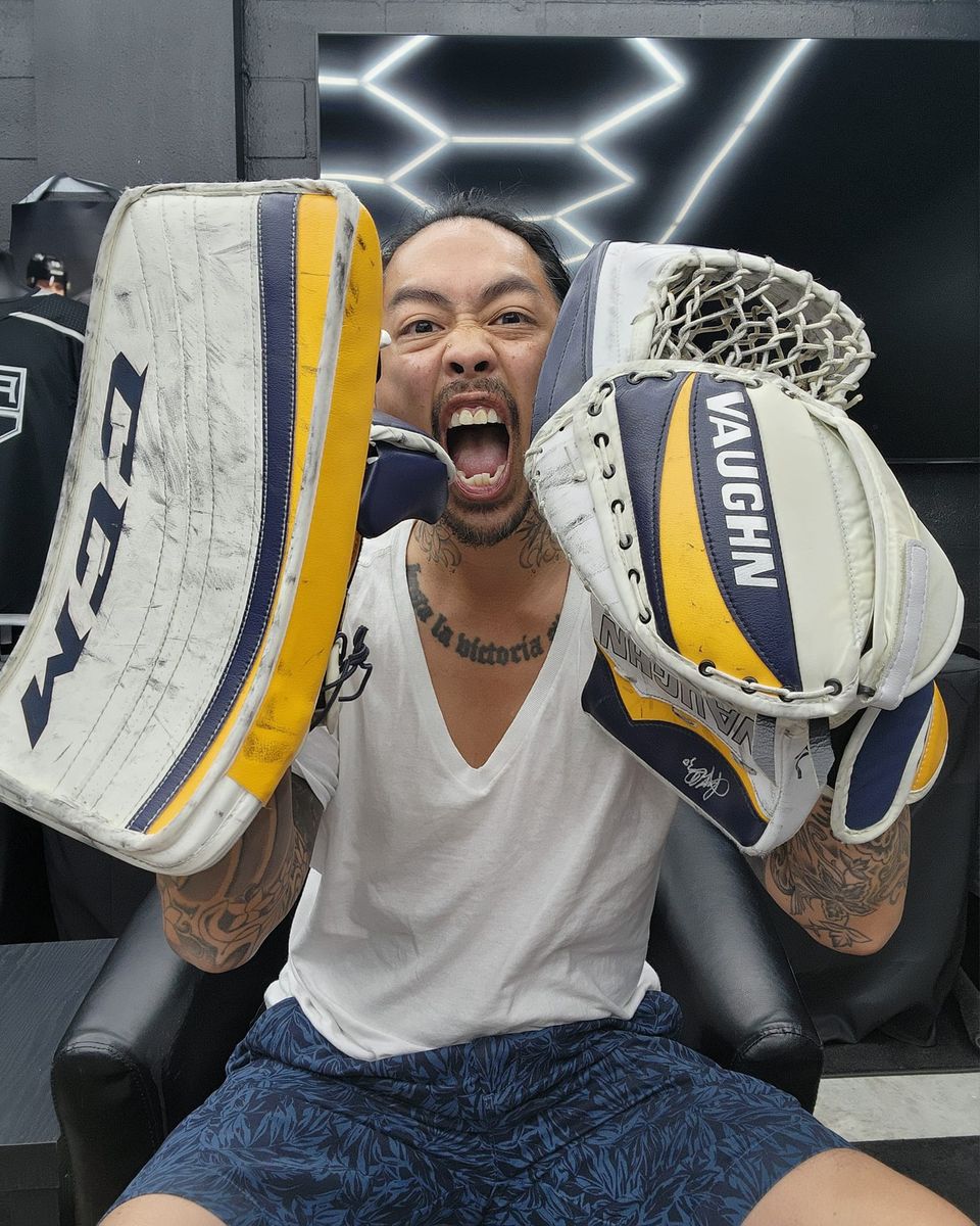 New Arrivals: Ryan Miller Game Worn Blocker and Glove Buffalo Sabres ...